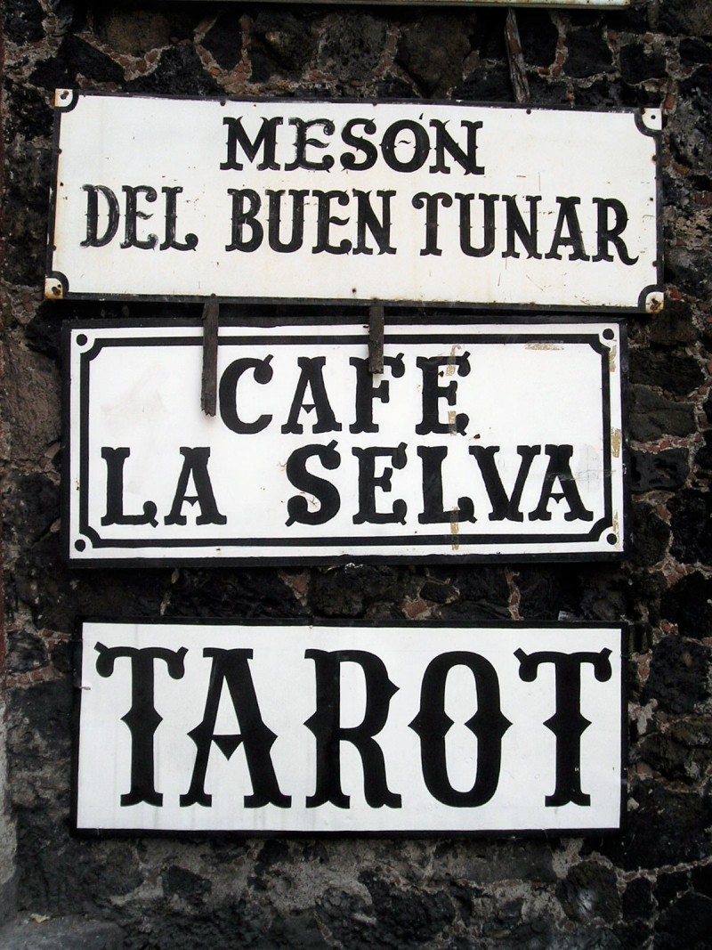 PampaType Font Foundry | With hollow feet and harlequin hats: Tuscan ...